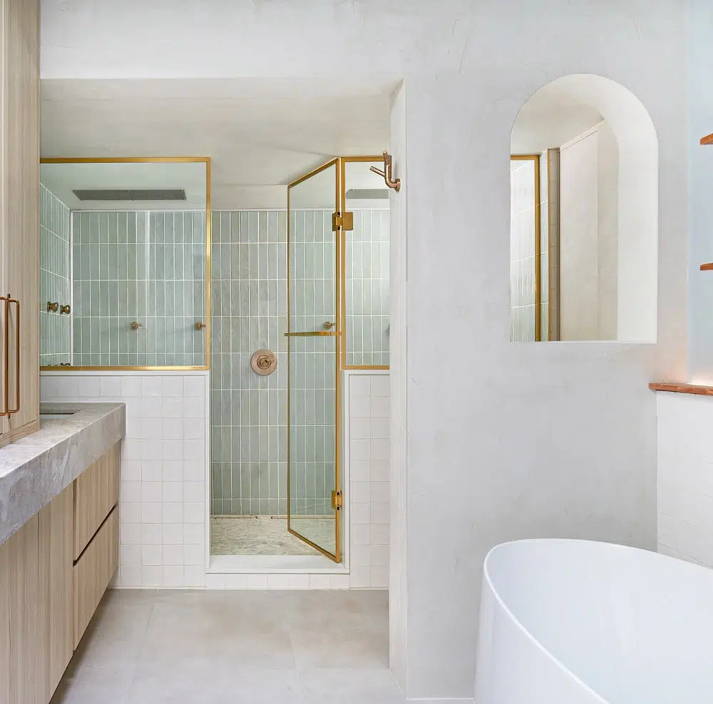 Professional Custom Glass Installation Services