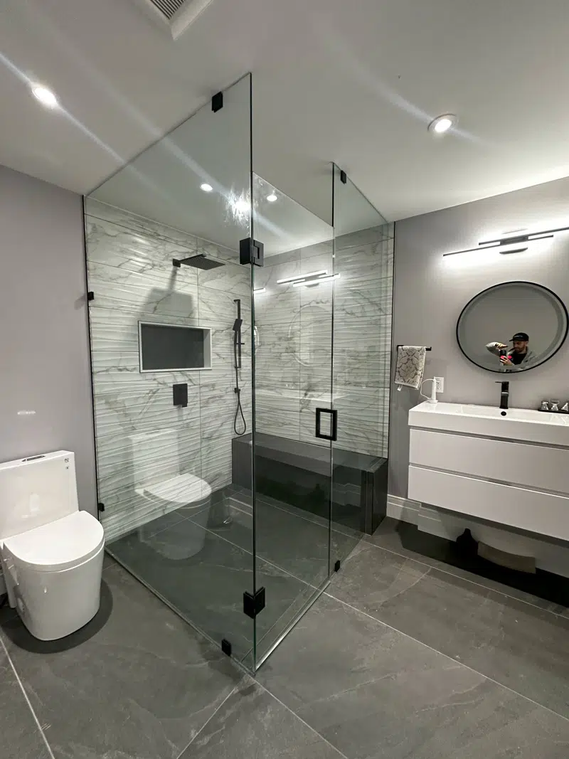 Professional Custom Glass Installation Services